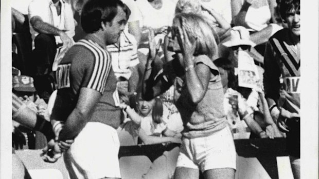 How to fix rugby league's refereeing crisis in Retro Round: sack everyone