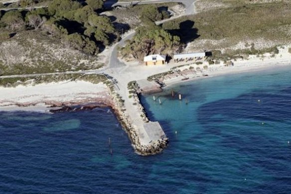 Labor scrapped plan to replace collapsed Rotto jetty with marina, Libs ...