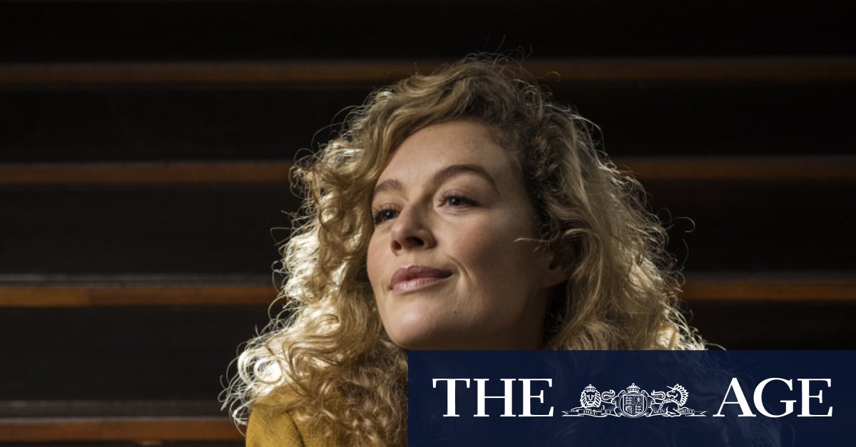 Theatre review: There’s no backstage when you’re a solo performer ...