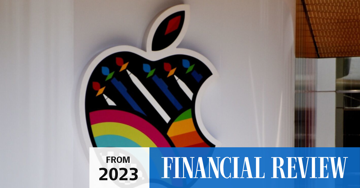 Apple closes above $US3 trillion milestone for first time