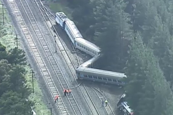 Wallan train crash: Passengers recount journey on the Melbourne express