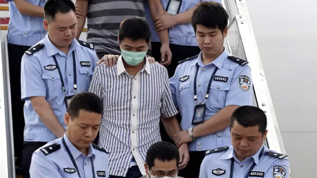 Chinese fugitive 'returns' from New Zealand to surrender