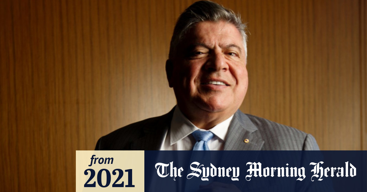 Guard changes from Savill to Symond in Paddington