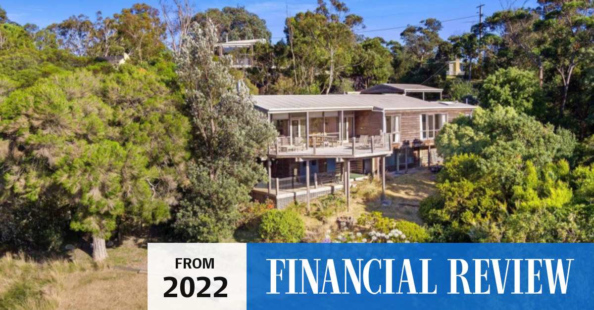 Len Warson pays over guide for $6 million beach getaway