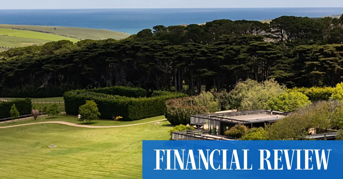 Prestige property: 7-Eleven director Chris Barlow lists his Mornington ...