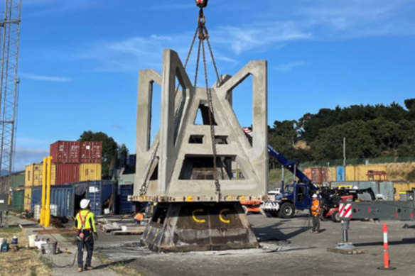Point Nepean artificial reef to be installed despite opposition