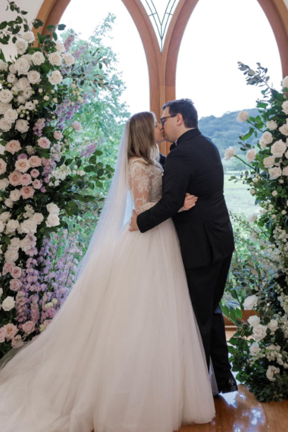 Brittany Higgins wedding: Former political staffer weds David Sharaz on ...