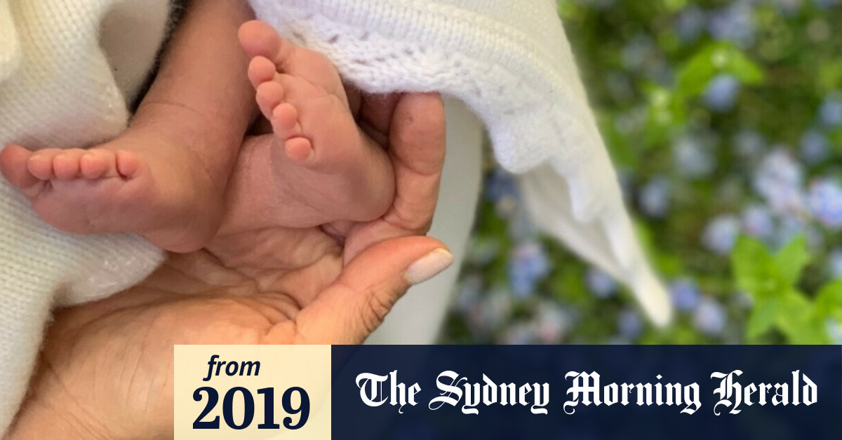 Royal baby: Prince Harry and Meghan release photo of Archie's feet to ...