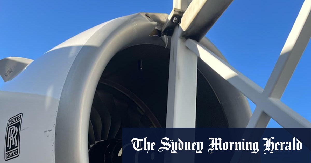 Qantas flight Sydney to Johannesburg QF63 delayed 21 hours after ...