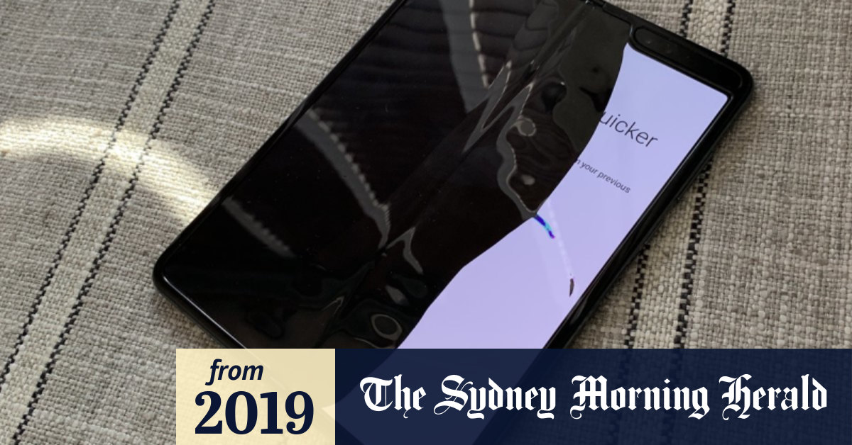 Samsung Galaxy Fold breaking after just days of use, reviewers say