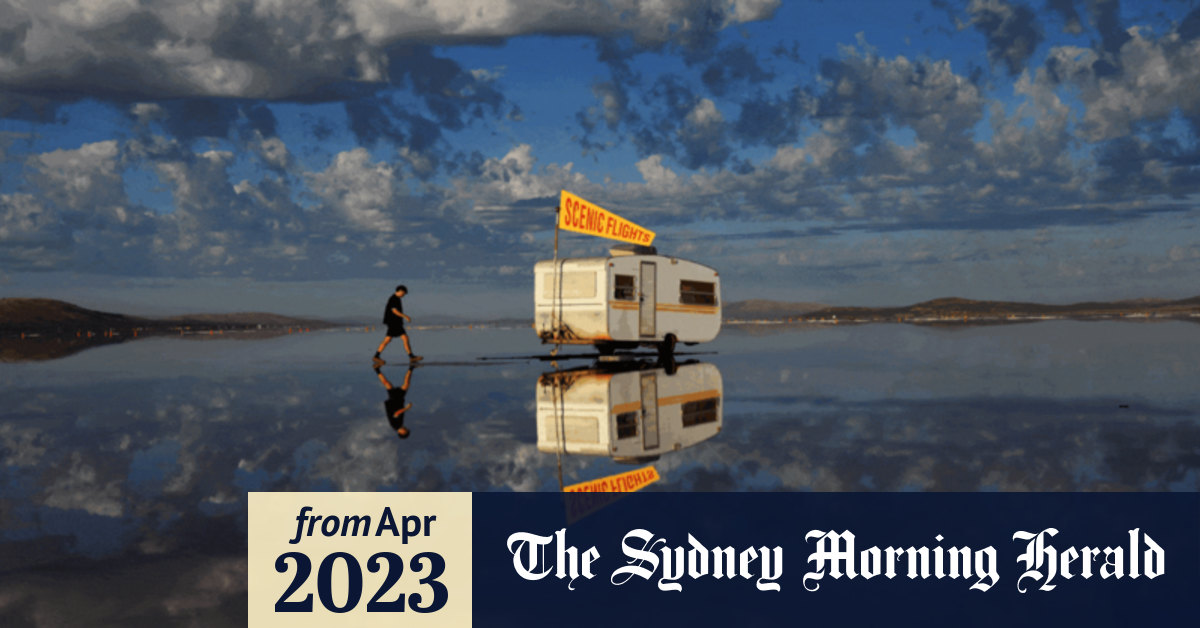 Lake Gairdner racing: Speedsters put the record straight at salt plains