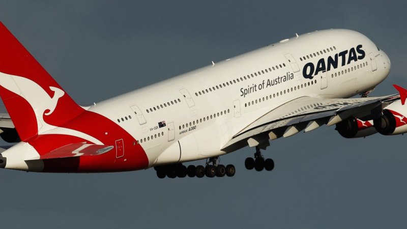 Qantas flight QF2 from London to Singapore diverted back to Heathrow ...