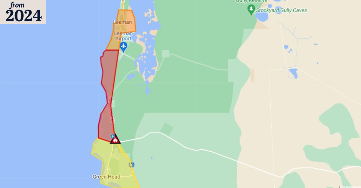 Indian Ocean Drive reopened after bushfire threatened small town of Leeman