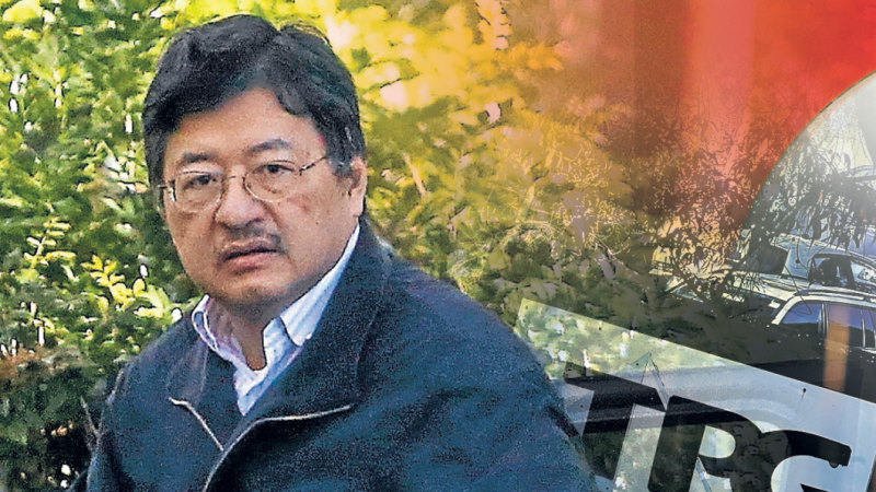 For sale: $1.2 billion 4G spectrum, still in the box - call David Teoh