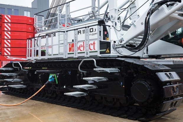 Laing O’Rourke brings big electric cranes to Australia