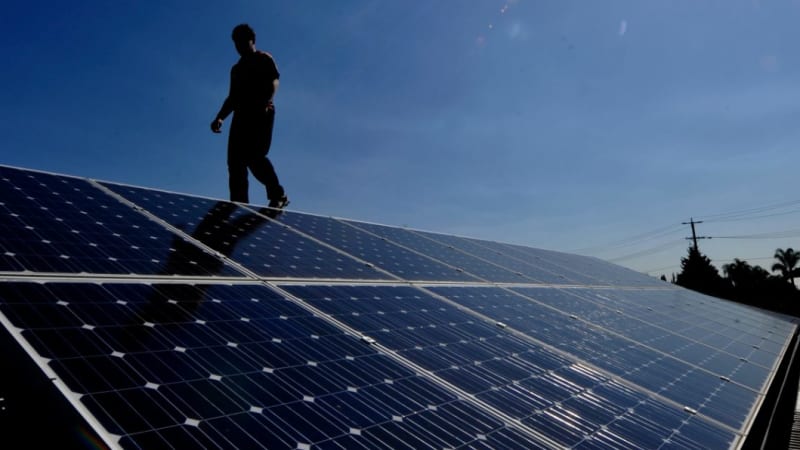 'Captain Sunshine' says Australia is not living up to its solar potential