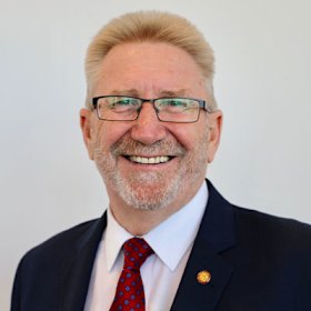Queensland parliament text message saga: Michael Crandon admits taking ...