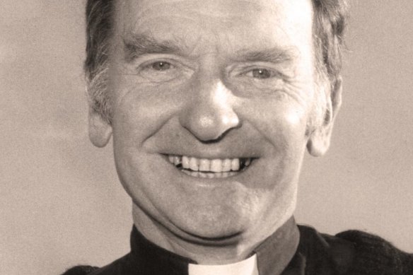 Salesian College removes paedophile priest Father Bill Edwards from ...