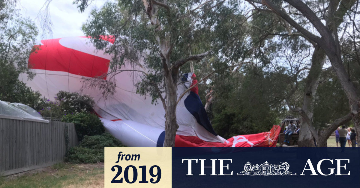 Hot-air balloons crash in Melbourne's eastern suburbs