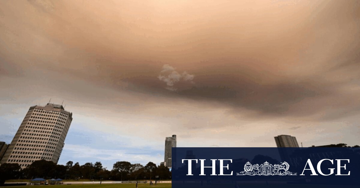 Victorian bushfire: Smoke blankets Melbourne after bushfires in ...
