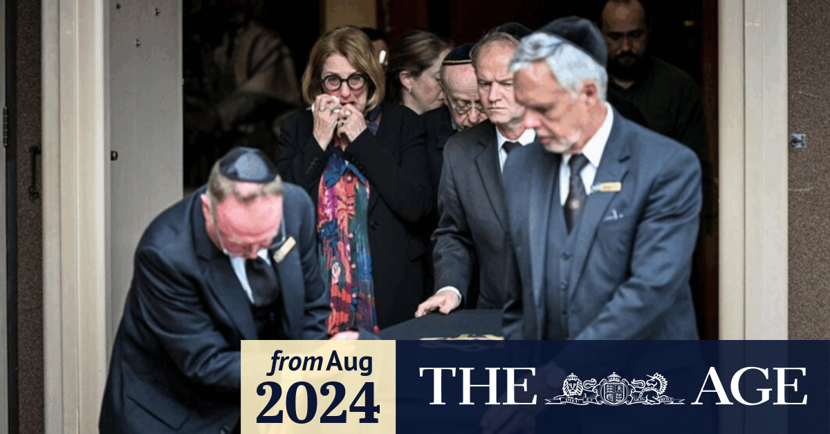 Family and friends mourn Herald Sun football reporter Sam Landsberger ...