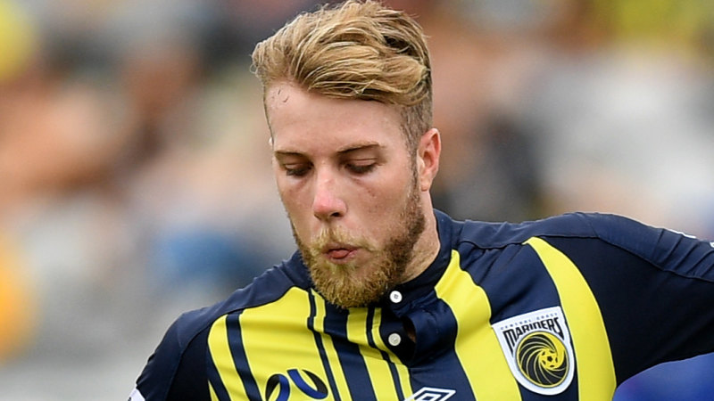 Bend it like Hooley: Mariners star at a loss after free-kick double