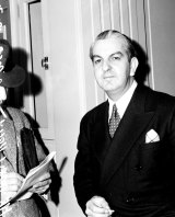 Orry-Kelly costume design exhibition opens at ACMI in Melbourne