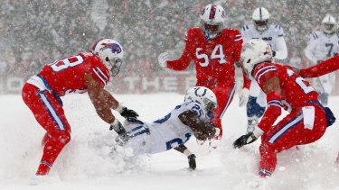 Snow-down: Indianapolis Colts, Buffalo Bills play NFL game in a blizzard