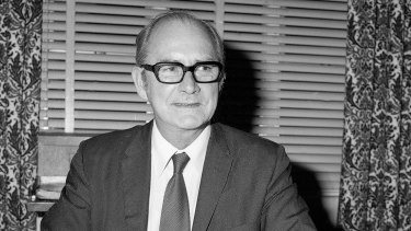 Finding Sanity review: How John Cade discovered the benefits of lithium