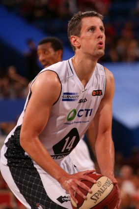 Melbourne United boss to change line-up for must-win home game