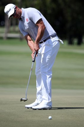 Adam Scott surges into third place with short putter at Doral