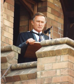 Obituary: Headmaster who inspired thousands of pupils and teachers