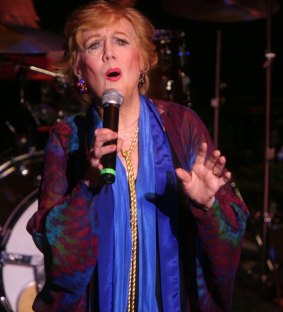 Marni Nixon, Hollywood's voice behind the screen, dies at 86