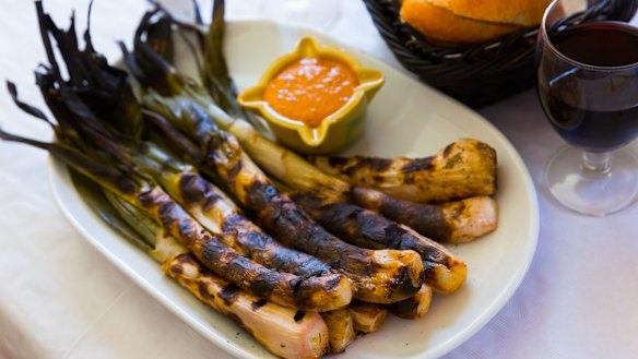 What is calcot? The Spanish dish that's a tradition, a celebration and ...