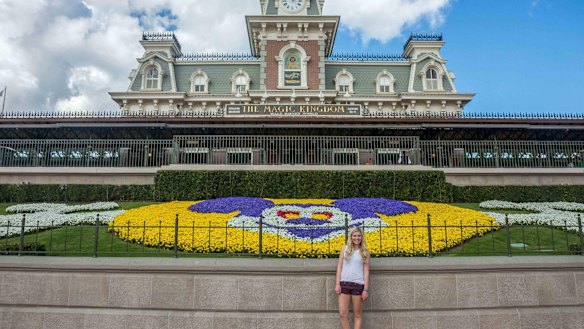 Disgruntled families claim childless adults 'ruining' Disney World ...