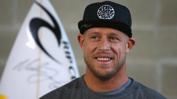 Mick Fanning to make full-time surfing return