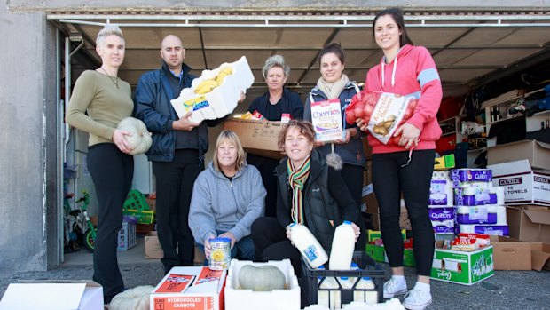 Victorian town pulls together to support locked-out timber workers