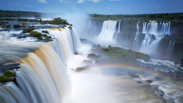 Iguazu Falls: Brazil versus Argentina - which is the best side to see ...