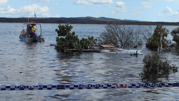 Inskip Point 'sinkhole' vehicles to stay underwater forever: Towing company