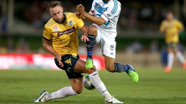 Sydney FC sign Zac Anderson to replace Nikola Petkovic