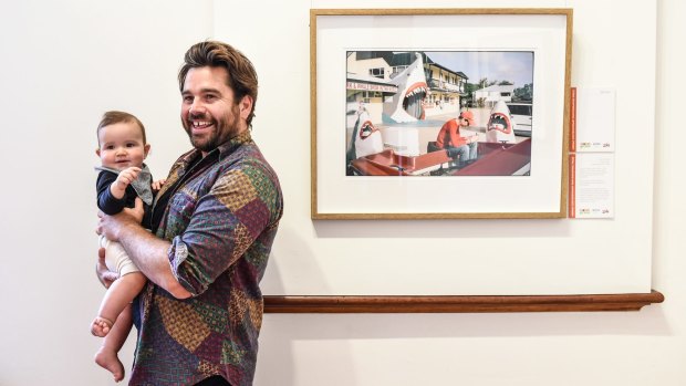 Moran Prize: Warren Crossett awarded $150,000 prize for 'Self portrait ...