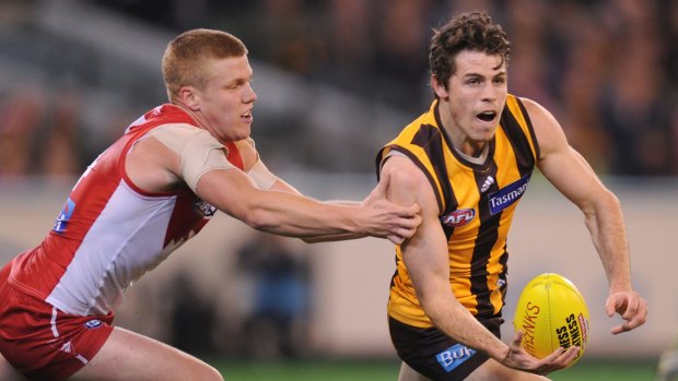 Sydney's Dan Hannebery v Hawthorn's Isaac Smith: a battle of AFL ...