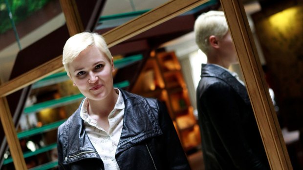Divergent author Veronica Roth enters her brave new fictional world