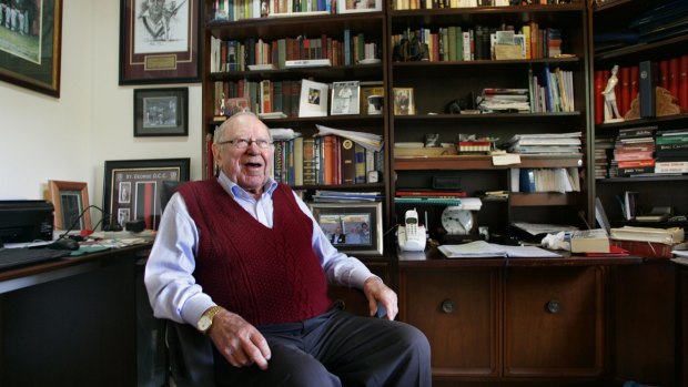 Greg Baum's interview with Arthur Morris in 2011: The old and the beautiful
