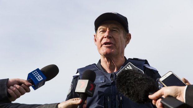 Family on boat rescues passengers from hot air balloon near Beaumaris