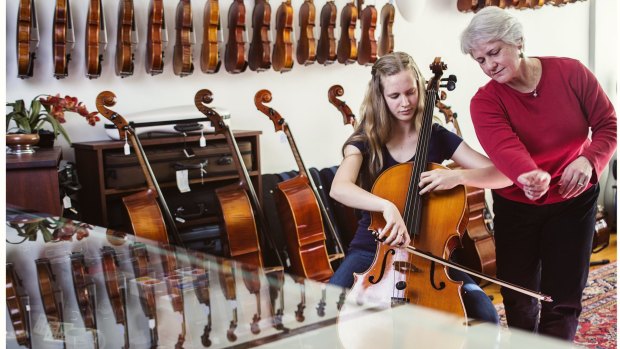Teen cellist Charlotte Kube shows whole lotta pluck to win award