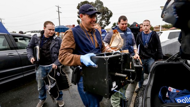 Senior Mongol bikie gang member Shane Middleton, fiancee and brother ...