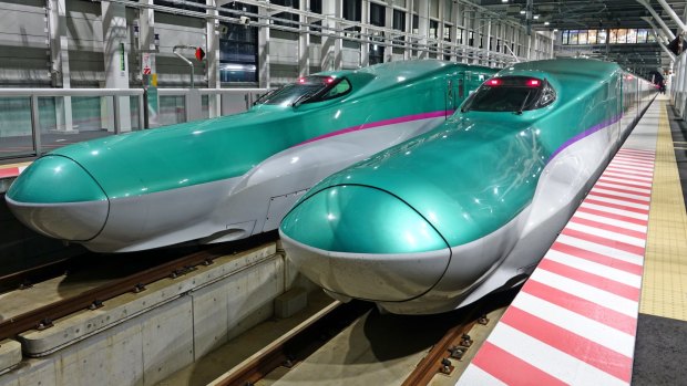 Japan's bullet trains: Hokkaido Shinkansen passes through the world's ...