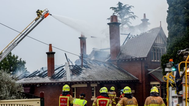 War veteran leads Ivanhoe RSL Anzac service after fire