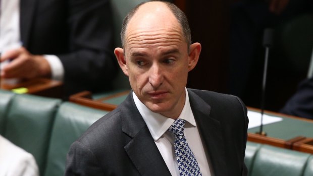 Stuart Robert's family links to private company winning government ...